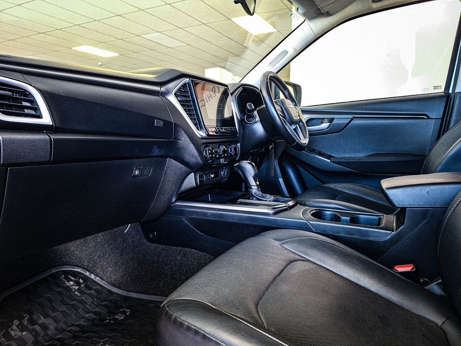 2023 Isuzu D-MAX for sale in Namibia - Used Cars - Kalahari Deals Namibia